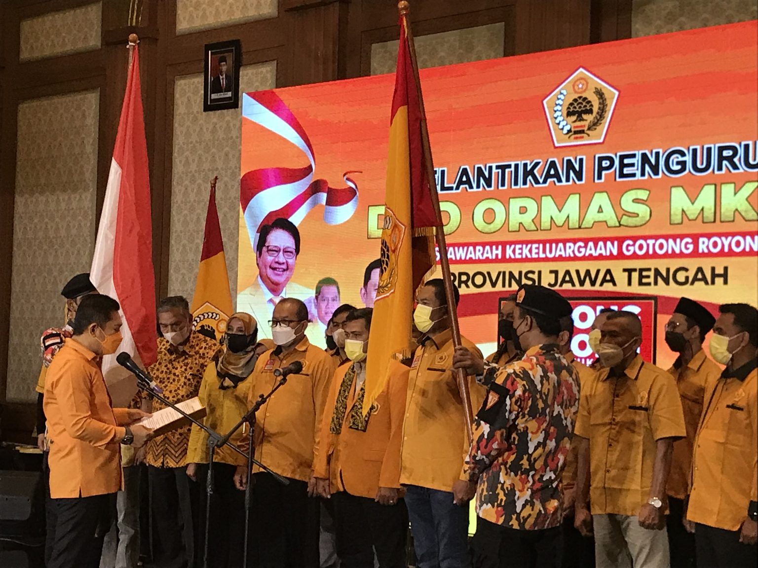 Pelantikan Pengurus DPD Ormas MKGR Jateng, Adies Kadir: Usung Airlangga ...