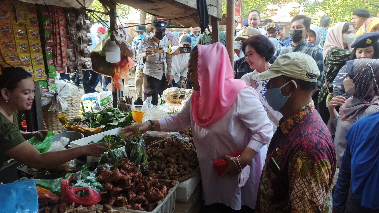 Pemkot Semarang Pantau Pasar Tradisional, Harga Bahan Pokok Beberapa ...