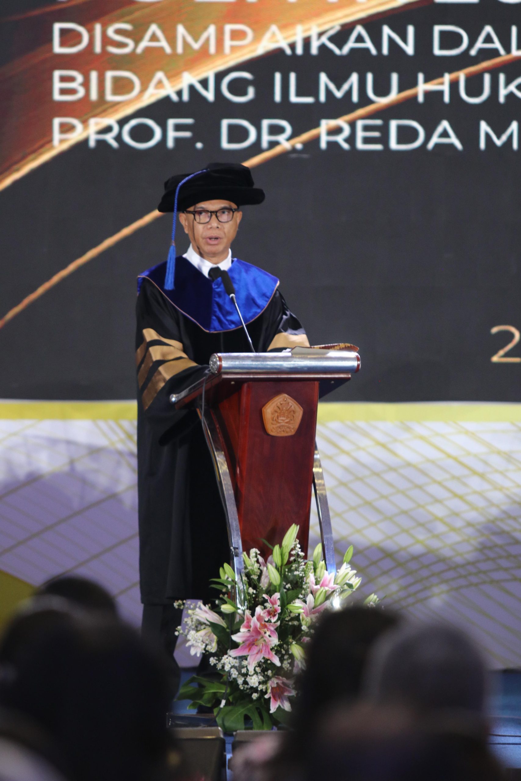 Prof. Dr. Reda Manthovani, S.H., LL.M. Dikukuhkan Sebagai Guru Besar ...