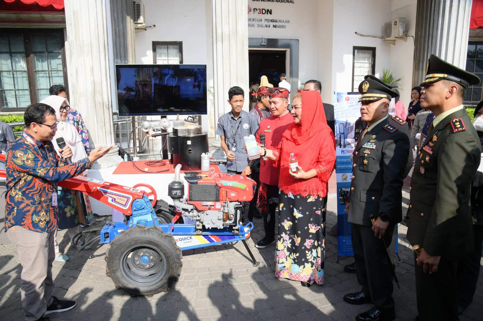 Pemkot Semarang Kenalkan Hasil Riset BRIN, Petasol Pengganti Bio Solar ...