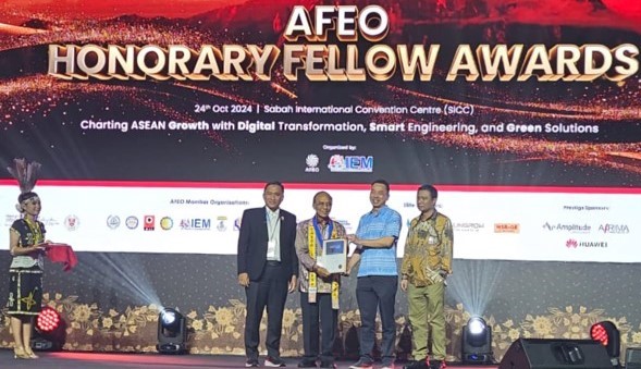 Soeharsojo Mendapat Gelar Kehormatan Honorary Fellow - Awall.id