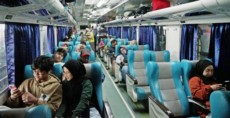 Jadwal dan Harga Tiket Kereta Api dari Semarang menuju Surabaya, Malang ...